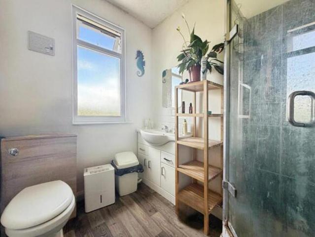 5 bedroom semi detached house for sale in Edith Road, Southend on Sea, Essex, SS2