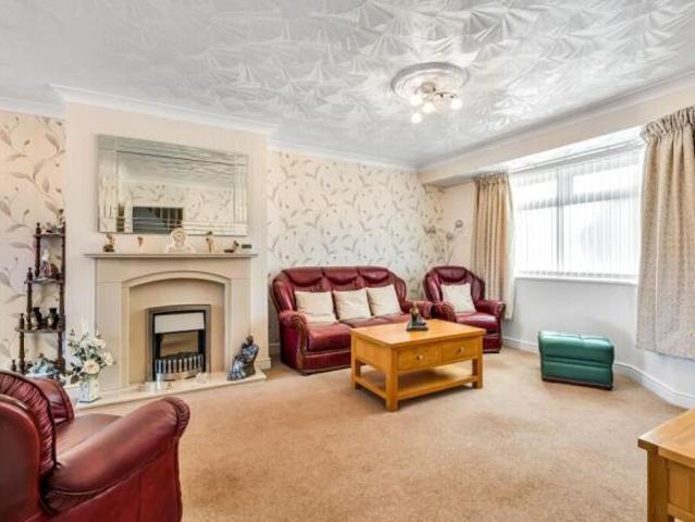 5 bedroom semi detached house for sale in Elizabeth Drive, Padgate, WA1