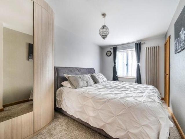 5 bedroom semi detached house for sale in Embassy Close, Gillingham, Kent, ME7