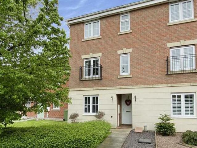 5 Bedroom Semi detached House For Sale In Fernwood