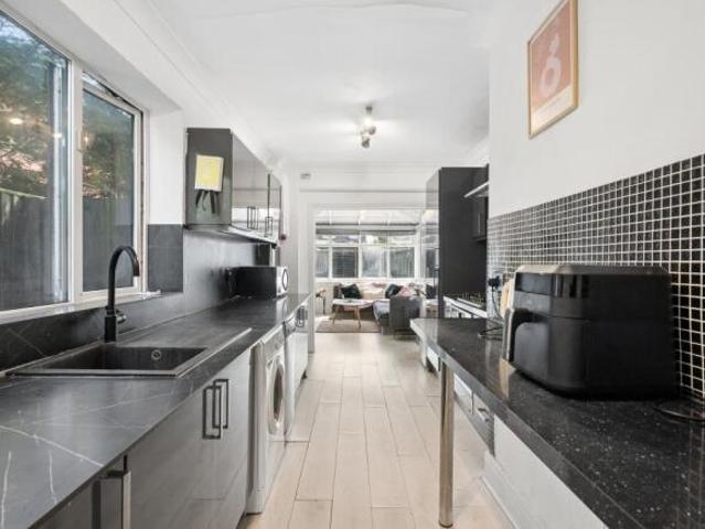 5 bedroom semi detached house for sale in Finchley Road, Manchester, M14 6EN, M14