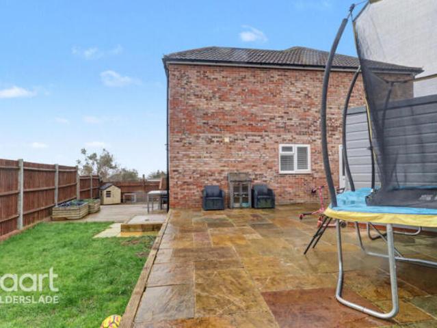 5 bedroom semi detached house for sale in Field Close, Chatham, ME5