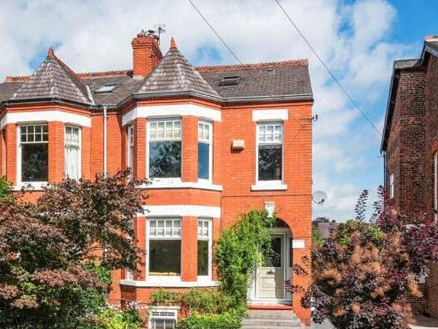 5 Bedroom Semi detached House For Sale In Flixton, Manchester