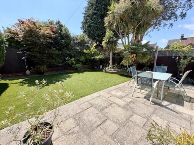 5 bedroom semi detached house for sale in Gladstone Road, Parkstone, Poole, BH12