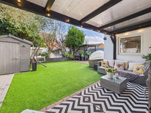 5 bedroom semi detached house for sale in Glebeside Avenue, Worthing, BN14 7PR, BN14