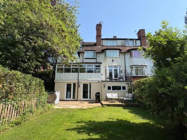 5 bedroom semi detached house for sale in Groveley Lane, Cofton Hackett, B45