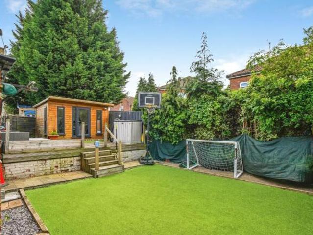 5 bedroom semi detached house for sale in Grange Park Rise, Leeds, LS8