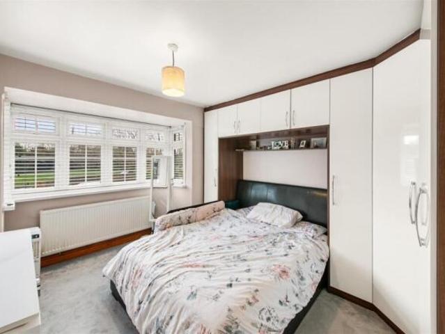 5 bedroom semi detached house for sale in Grange Road, Hayes, UB3