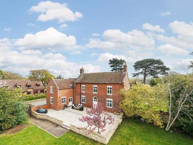 5 Bedroom Semi detached House For Sale In Grantham, Lincolnshire