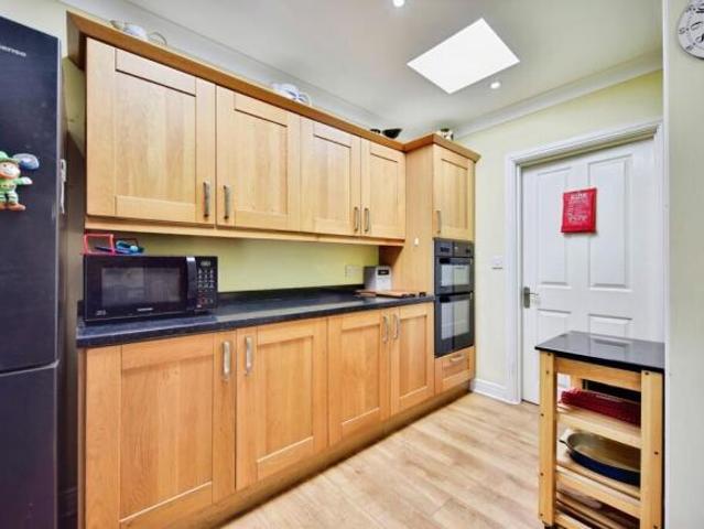 5 bedroom semi detached house for sale in Greenside, Maidstone, Kent, ME15