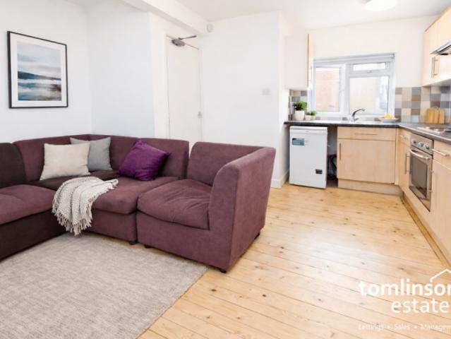 5 bedroom semi detached house for sale in Gregory Street, Lenton, Nottingham, NG7 2NL, NG7
