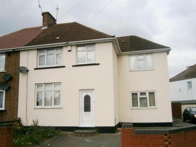 5 Bedroom Semi detached House For Sale In Hayes