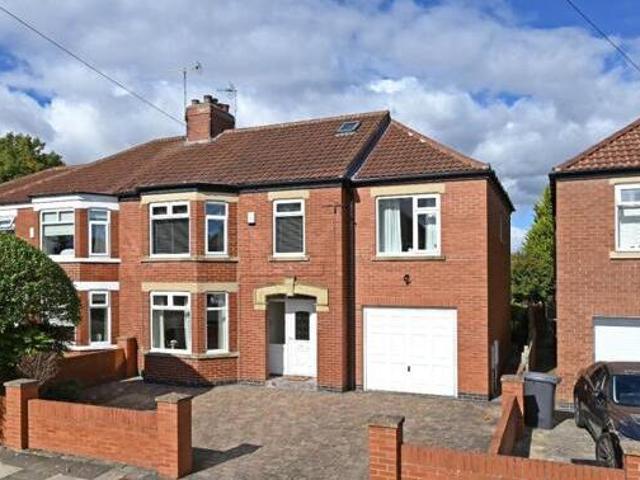 5 Bedroom Semi detached House For Sale In Heworth Green, York
