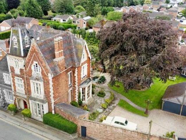 5 Bedroom Semi detached House For Sale In High Street