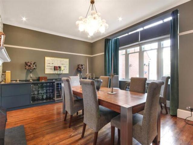 5 bedroom semi detached house for sale in Hillborough Avenue, Sevenoaks, Kent, TN13