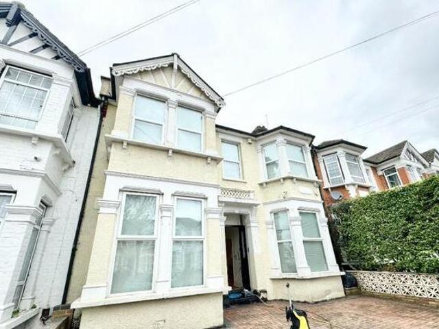 5 Bedroom Semi detached House For Sale In Ilford, London