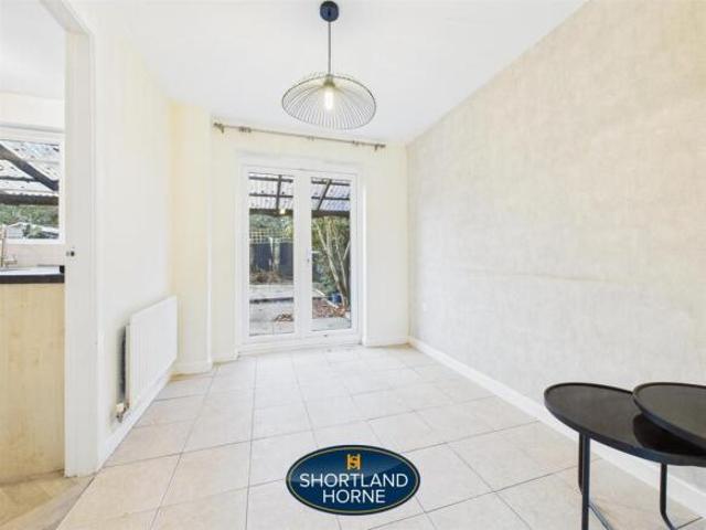 5 bedroom semi detached house for sale in Joshua Close, Tile Hill, Coventry, CV4