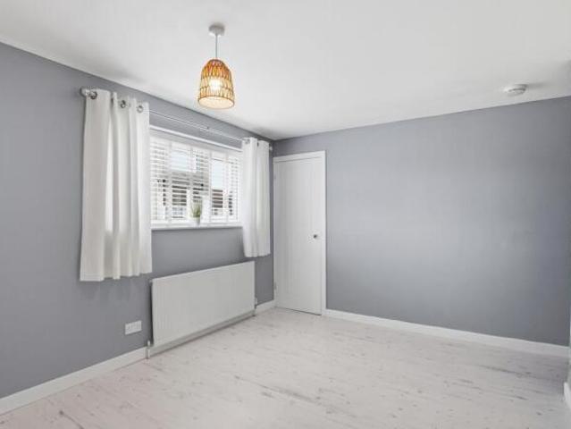 5 bedroom semi detached house for sale in Kennet Drive, Bletchley, MK3