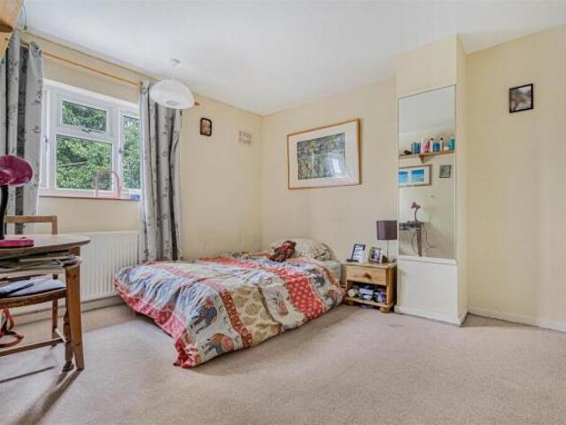 5 bedroom semi detached house for sale in Keates Road, Cambridge, CB1