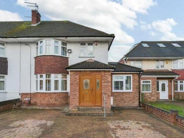 5 Bedroom Semi detached House For Sale In Langley, Berkshire
