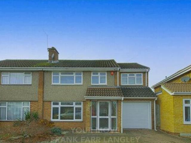 5 Bedroom Semi detached House For Sale In Langley, Berkshire