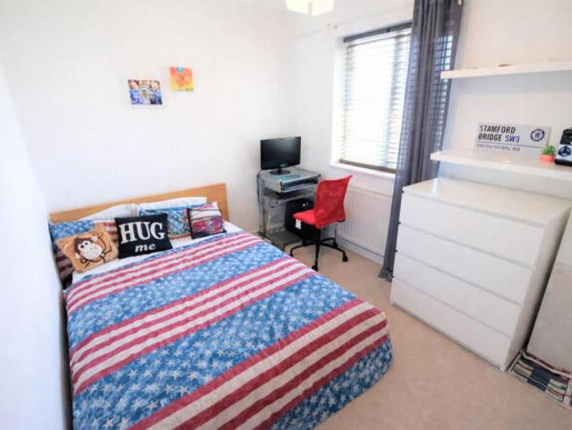 5 bedroom semi detached house for sale in Lacey Crescent, Poole, BH15
