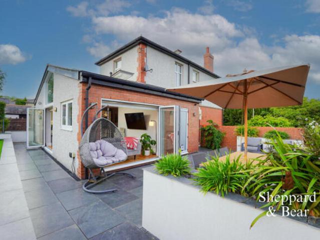 5 bedroom semi detached house for sale in Lake Road West, Cardiff, CF23
