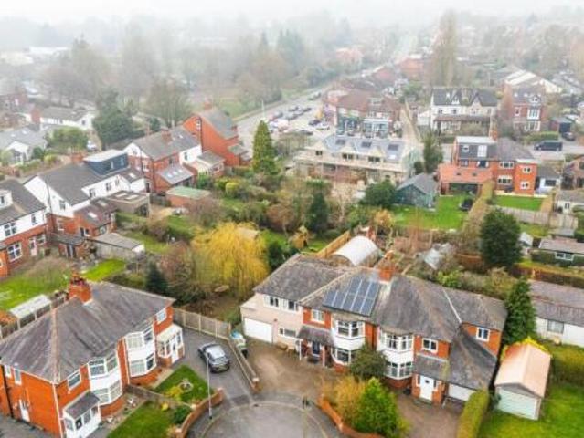 5 bedroom semi detached house for sale in Lidgett Park Gardens, Roundhay, Leeds, LS8
