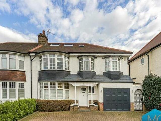 5 Bedroom Semi detached House For Sale In London