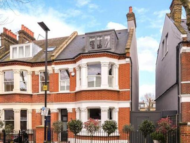 5 Bedroom Semi detached House For Sale In London
