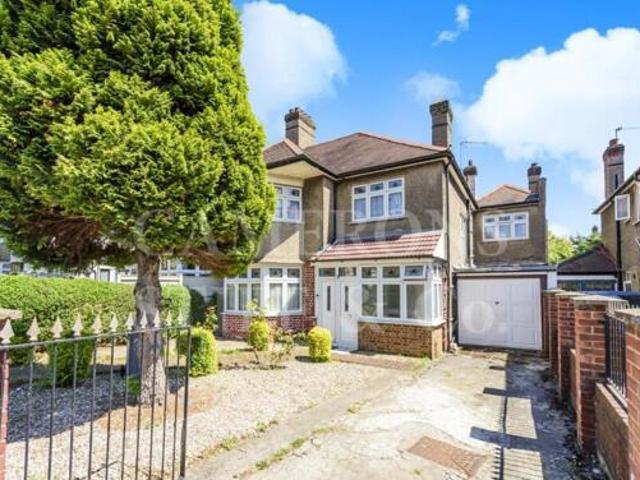 5 Bedroom Semi detached House For Sale In London