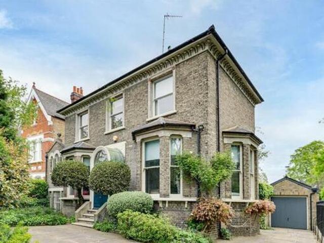 5 Bedroom Semi detached House For Sale In London