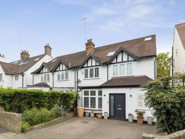 5 Bedroom Semi detached House For Sale In London