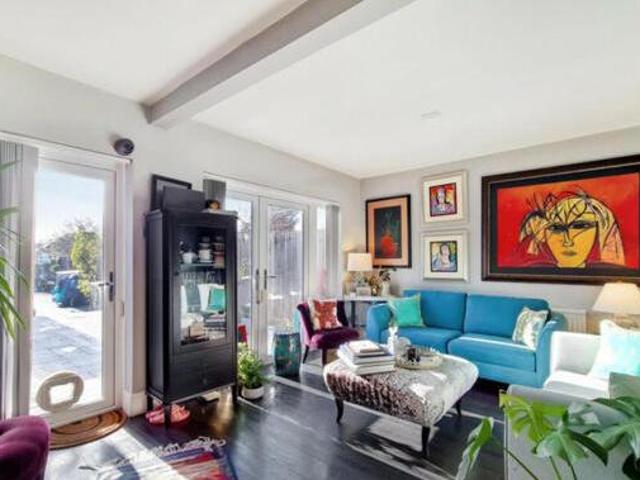 5 Bedroom Semi detached House For Sale In London