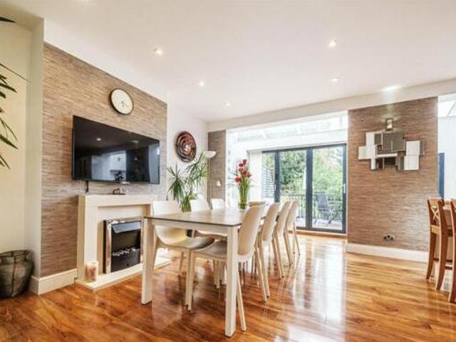 5 Bedroom Semi detached House For Sale In London