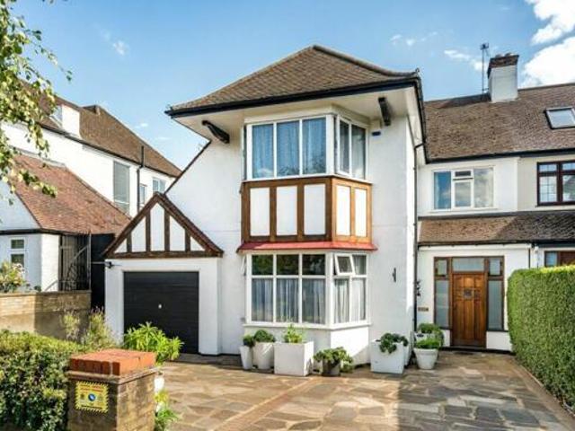 5 Bedroom Semi detached House For Sale In London