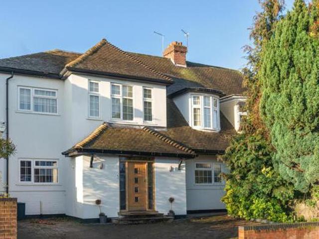 5 Bedroom Semi detached House For Sale In London