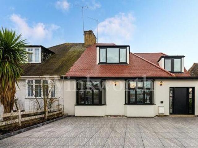 5 Bedroom Semi detached House For Sale In London