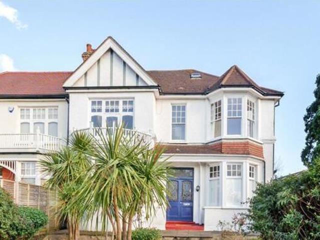 5 Bedroom Semi detached House For Sale In London