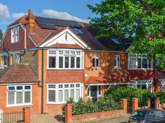 5 Bedroom Semi detached House For Sale In London
