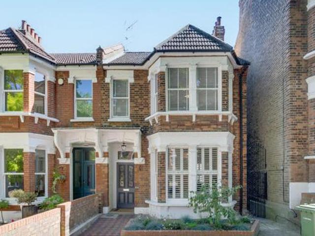 5 Bedroom Semi detached House For Sale In London