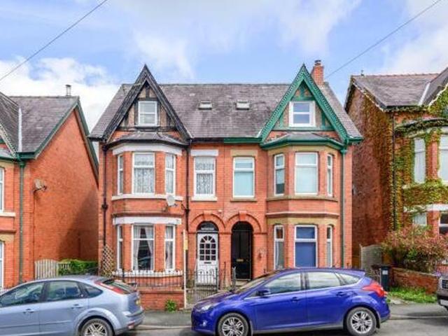 5 Bedroom Semi detached House For Sale In Llandrindod Wells