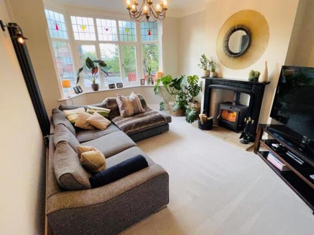 5 bedroom semi detached house for sale in Lucknow Avenue, Nottingham, Nottinghamshire, NG3