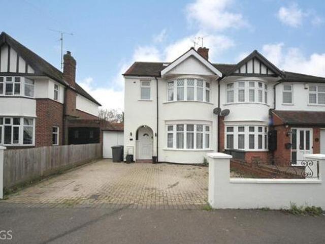 5 Bedroom Semi detached House For Sale In Luton, Bedfordshire