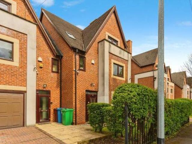 5 Bedroom Semi detached House For Sale In Manchester