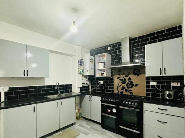 5 Bedroom Semi detached House For Sale In Manchester