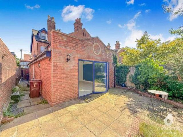 5 bedroom semi detached house for sale in Mansfield Road, Reading, RG1