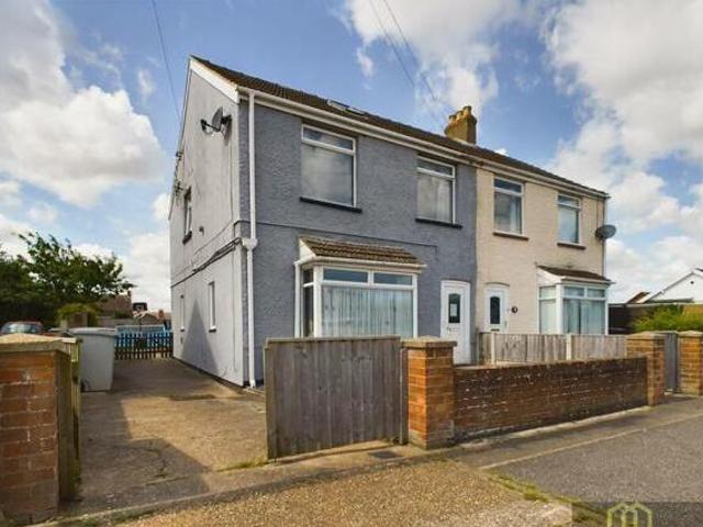 5 Bedroom Semi detached House For Sale In Mablethorpe