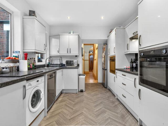 5 bedroom semi detached house for sale in Marlcliffe Road, Sheffield, S6