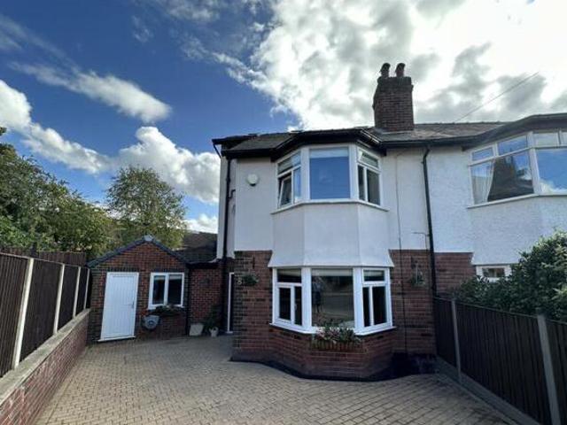 5 Bedroom Semi detached House For Sale In Meanwood, Leeds